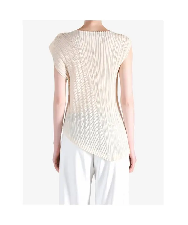 Issey Miyake Sleeveless Vest