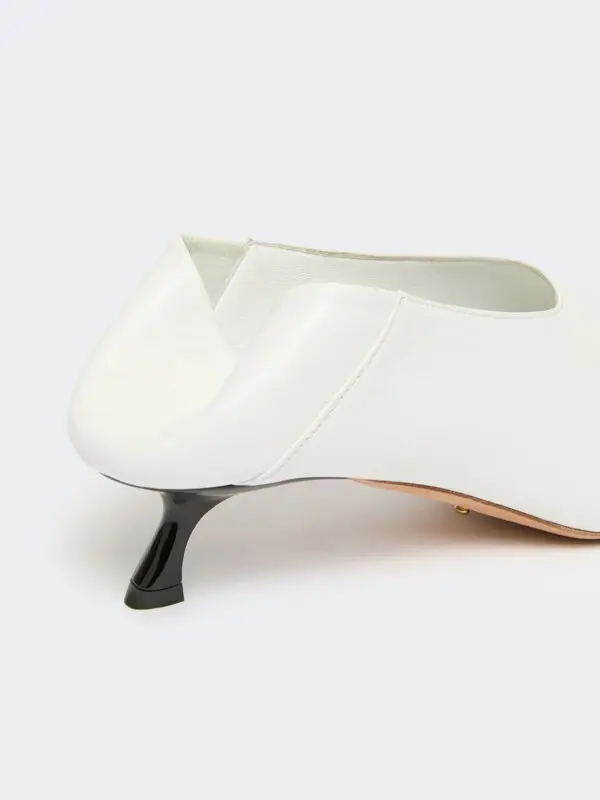 Sportmax Pointed Kitten Heeled Pumps