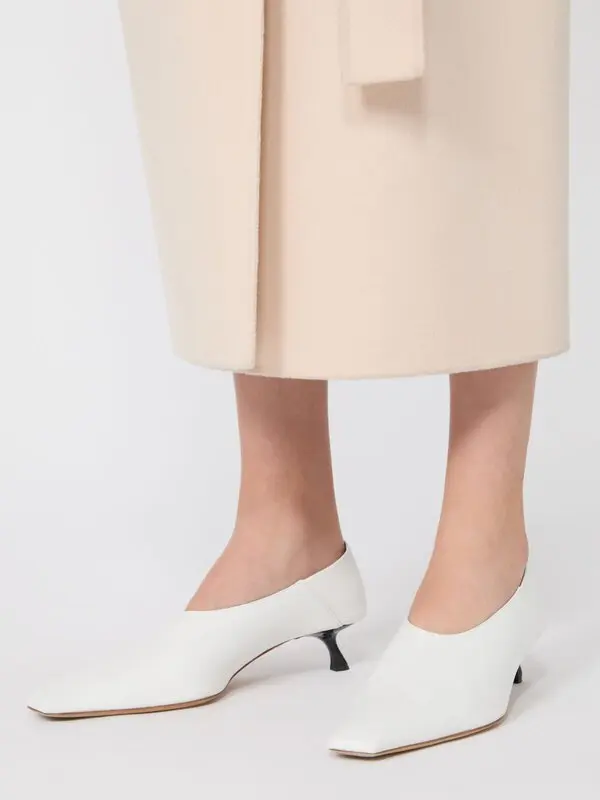 Sportmax Pointed Kitten Heeled Pumps