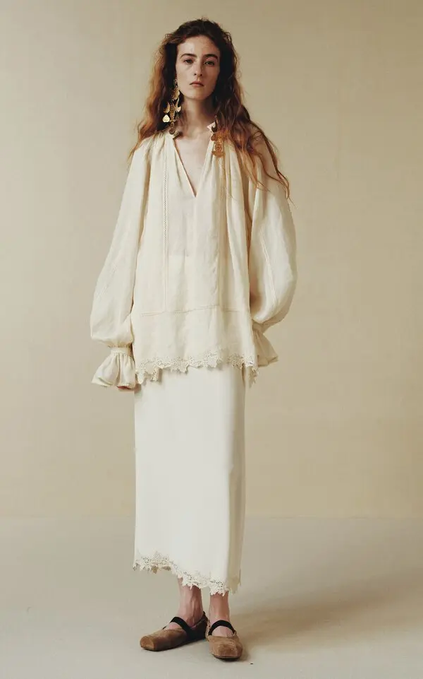 INTO THE EAST Lace Puff Sleeve Top