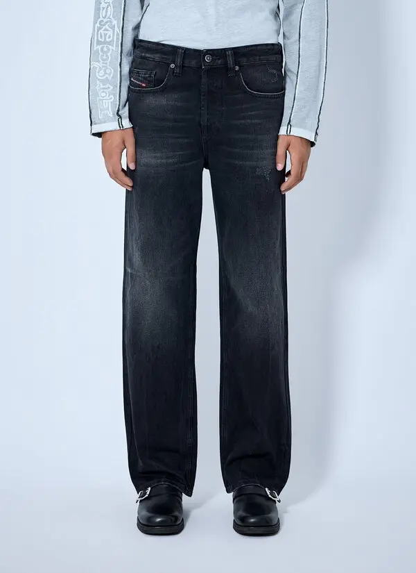DIESEL® 2001 D-macro Jeans
