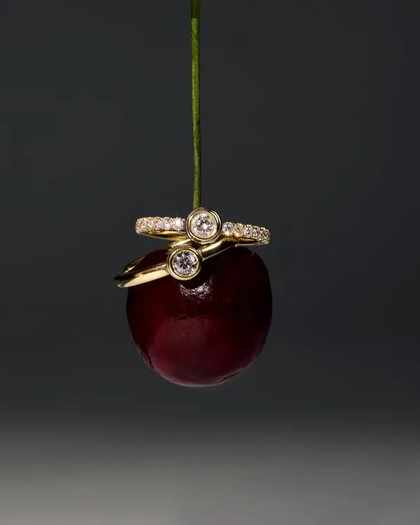 CHELSEA GABRIELLE Diamond & 18k Orbit Petite Ring