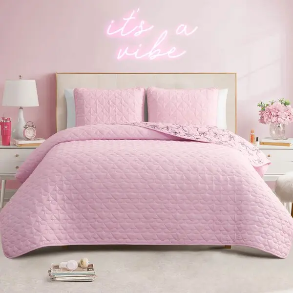 Juicy Couture Luxe Bow Reversible Quilt Set - Light Pink