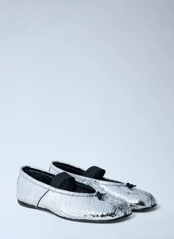 MAISON MARGIELA Tabi Ballet Flats In Grained Leather - Silver