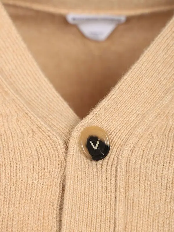 Bottega Veneta Cashmere V-neck Cardigan With Woven Leather Detail - Cream