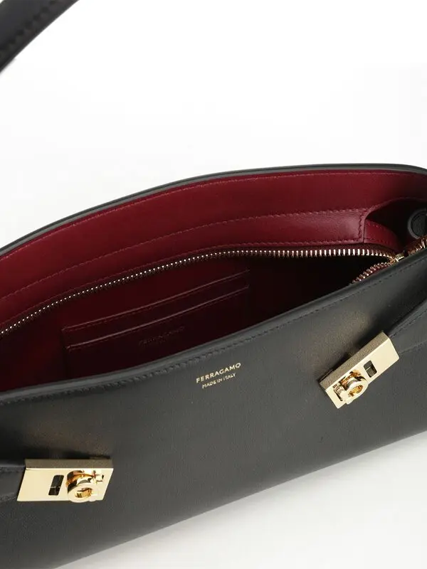 FERRAGAMO Hug Leather Shoulder Bag - Black