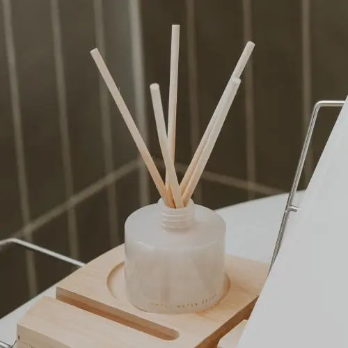 SWEET WATER DECOR White Translucent Glass Reed Diffuser - Weekend