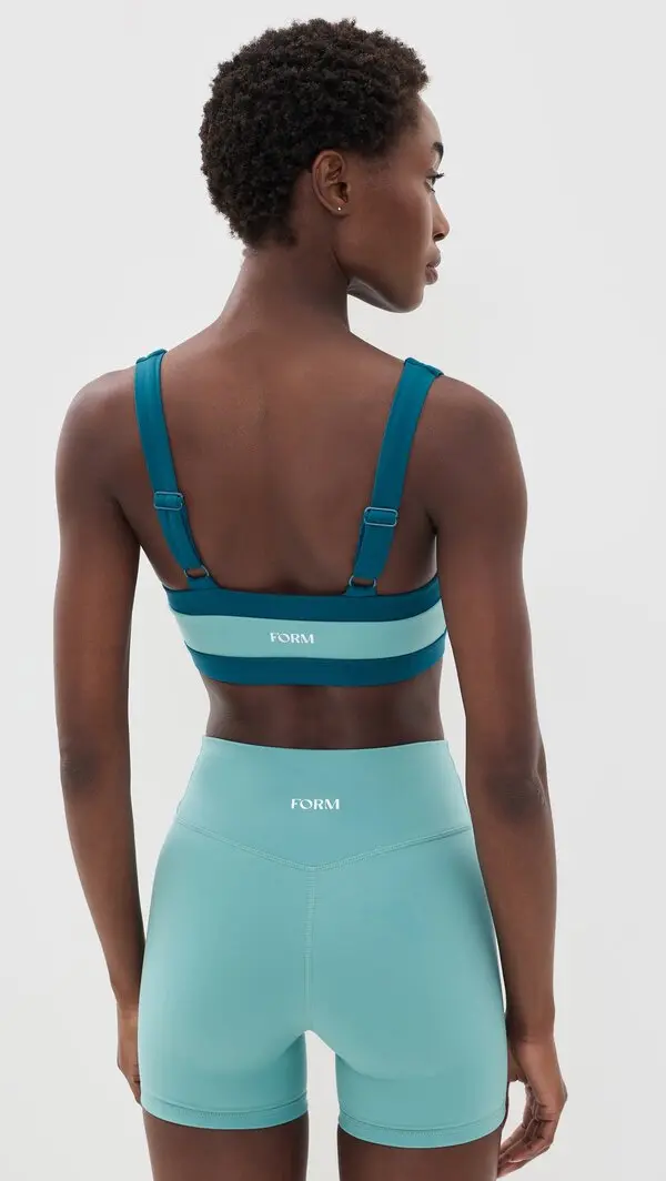 FORM Straight Neck Bra