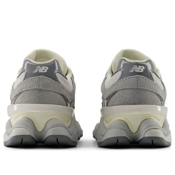 NEW BALANCE 9060 Sneakers - Angora Reflection