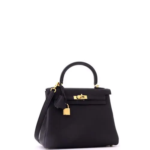 Hermès Kelly Handbag Togo With Gold Hardware 25