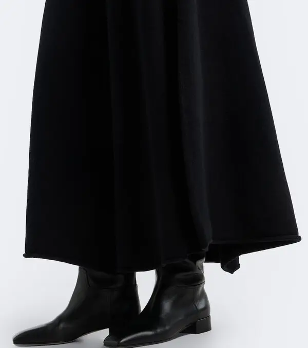 Extreme Cashmere Maxi Skirt