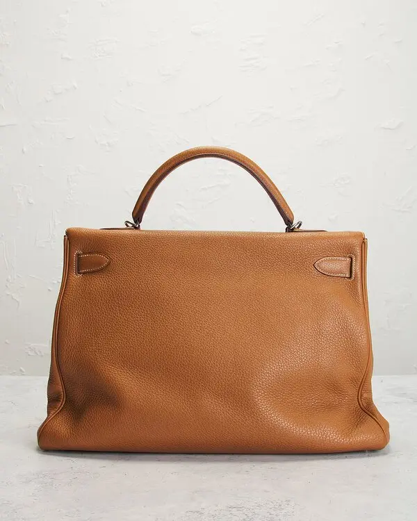 Hermès Kelly 40 Handbag In Togo Leather - Gold