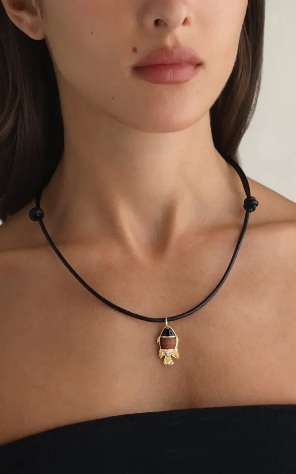 EMILY P. WHEELER 18k Yellow Gold Fish Pendant Necklace - Brown