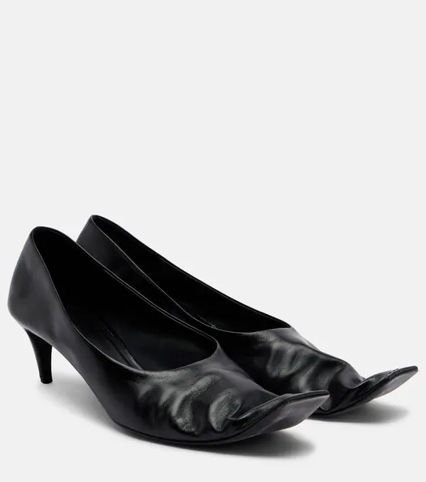 Khaite Marlene Leather Pumps - Black