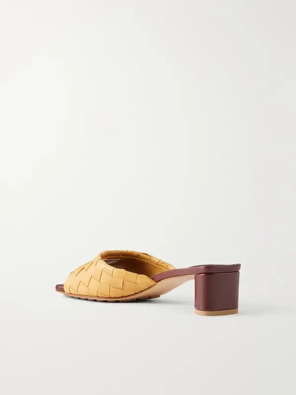 Bottega Veneta Livia Intrecciato Leather Mules - Neutrals