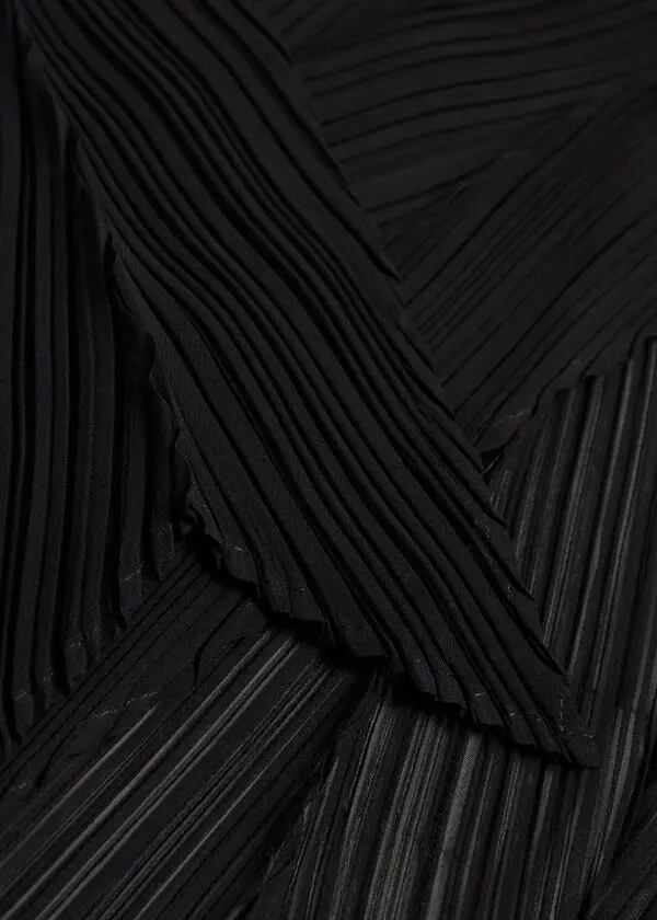 Issey Miyake Pleated Woven Scarf