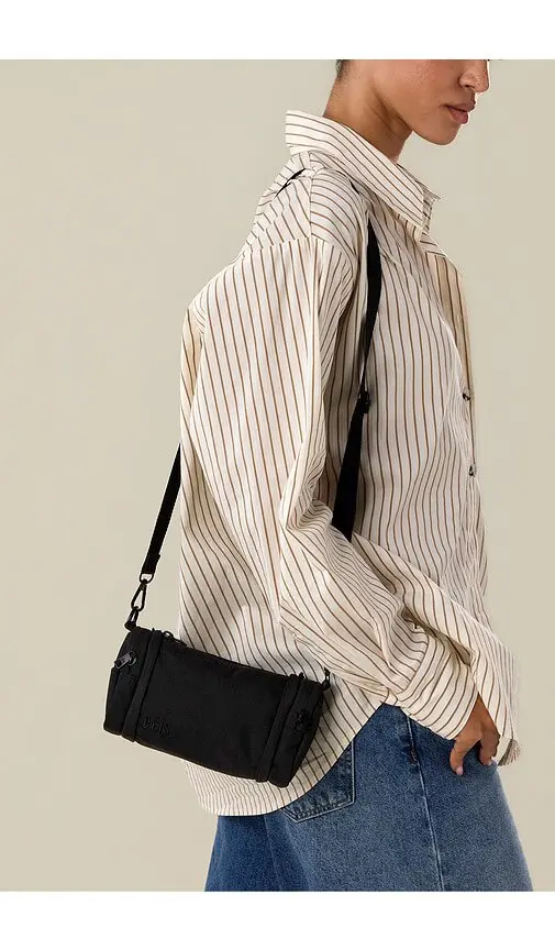 BEIS Expandable Duffle Charm - Black