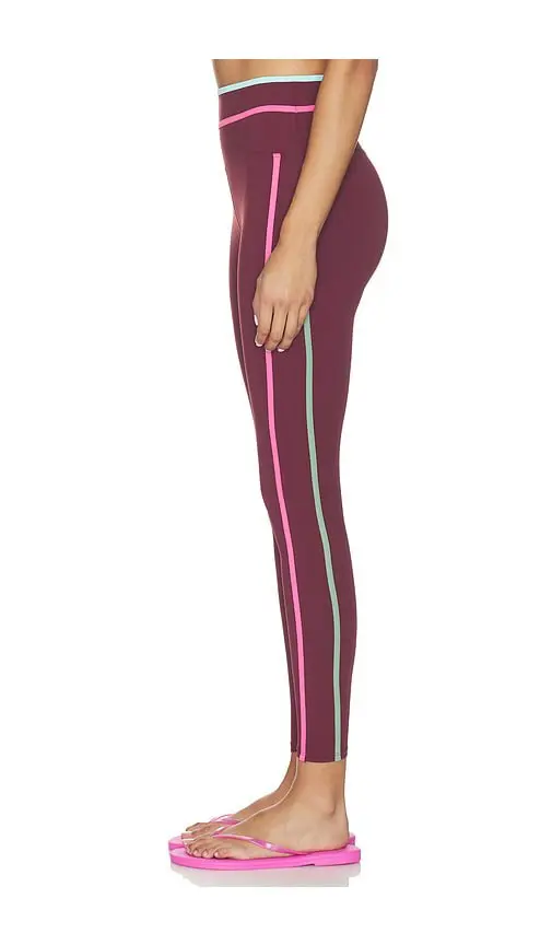 Beach Riot Solara Legging In Wine