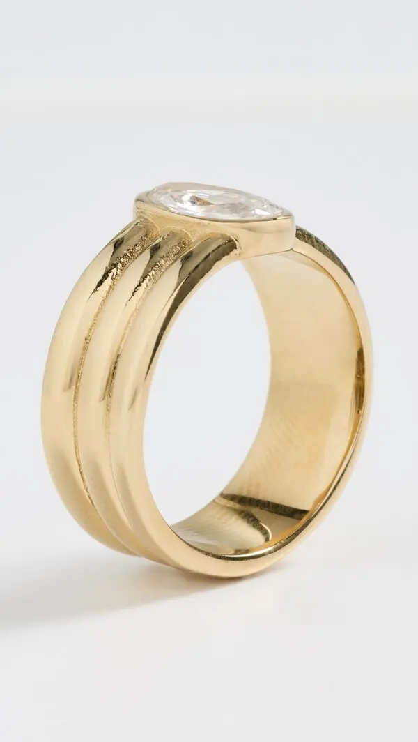 HEAVEN MAYHEM Vivi Ring