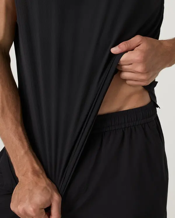 Vuori Sleeveless Strato Breathe Tank Top - Black