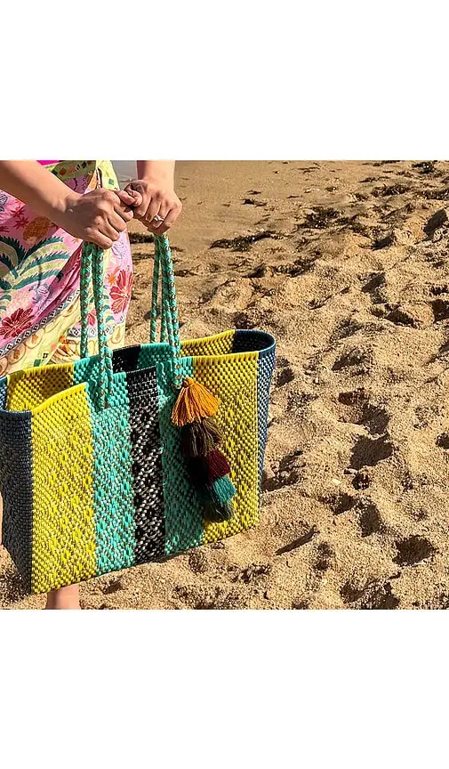 VERVE CULTURE Woven Tote Bag With Tassel Detail