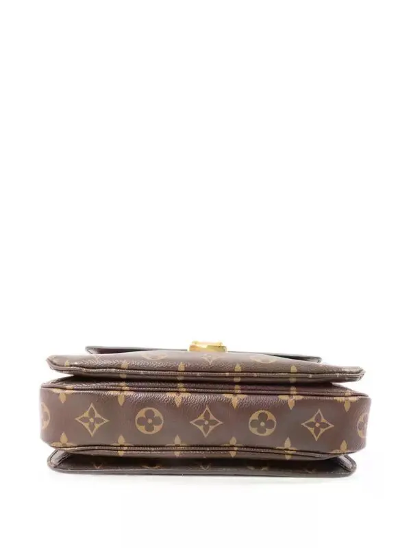 LOUIS VUITTON Pochette Metis Mm Monogram Cross Body Bag