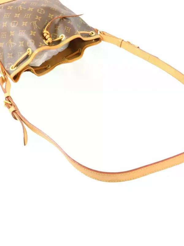 LOUIS VUITTON Monogram Bucket Bag