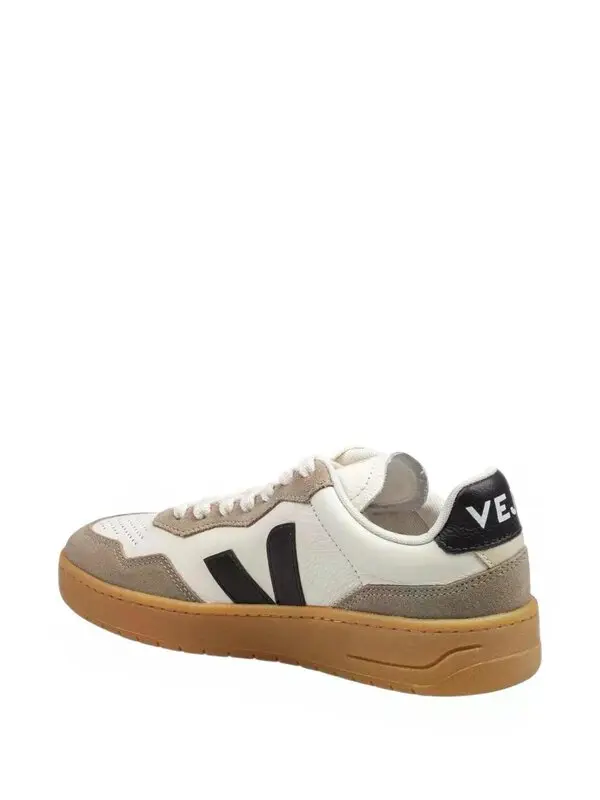 VEJA V-90 Leather Sneakers - Neutrals