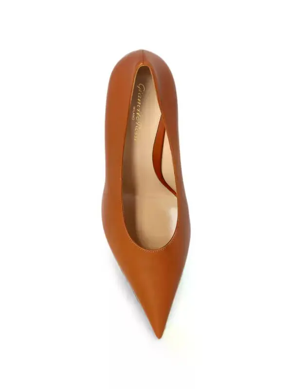 GIANVITO ROSSI Sofia Leather Pumps