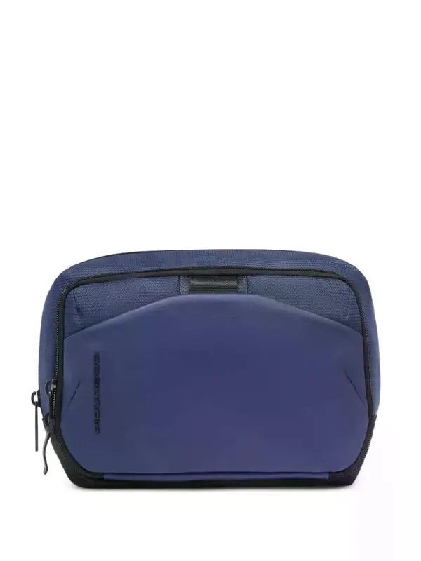 PIQUADRO Logo-embossed Toiletry Bag