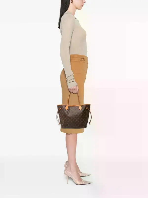 LOUIS VUITTON 2015 Monogram Neverfull Mm Tote Bag
