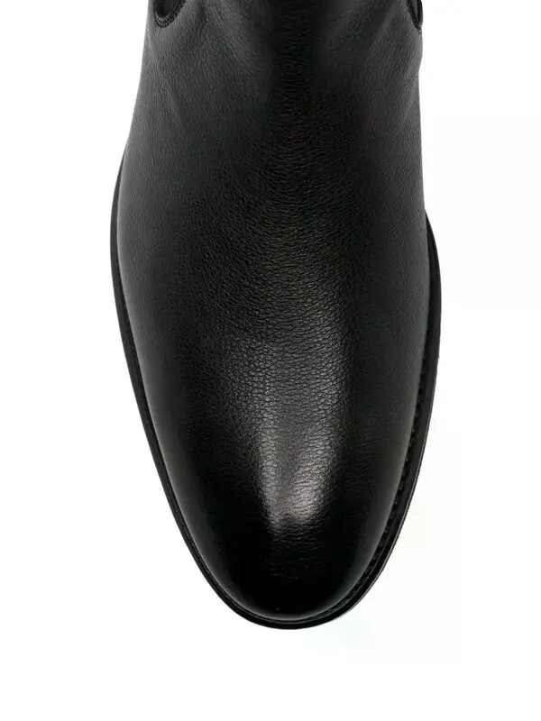 TOM FORD Grainy Leather Chelsea Boots