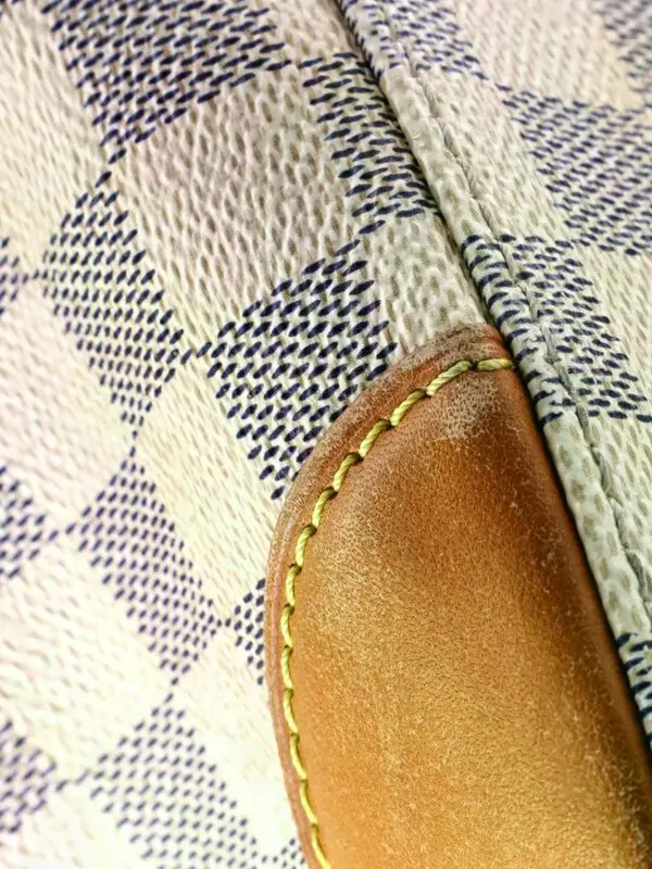 LOUIS VUITTON Hampstead Damier Mm Tote Bag - White