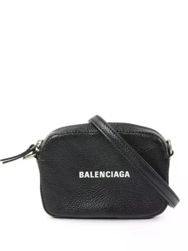 Balenciaga Everyday Camera Logo-print Cross Body Bag - Black