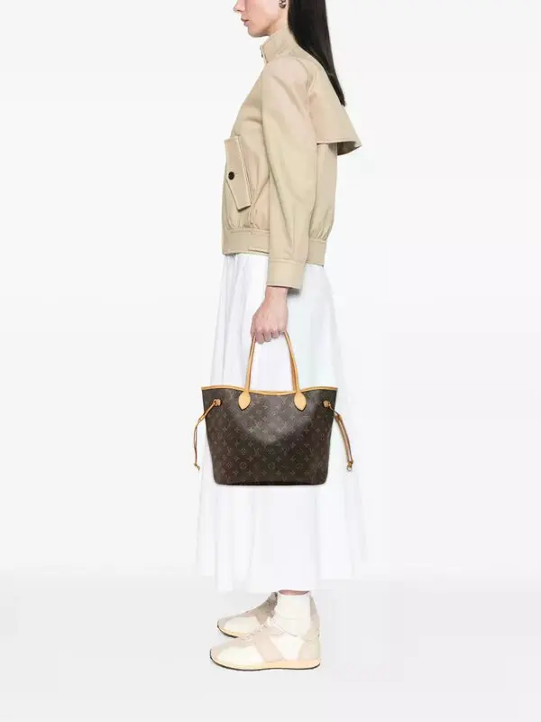 LOUIS VUITTON 2013 Monogram Neverfull Mm Tote Bag