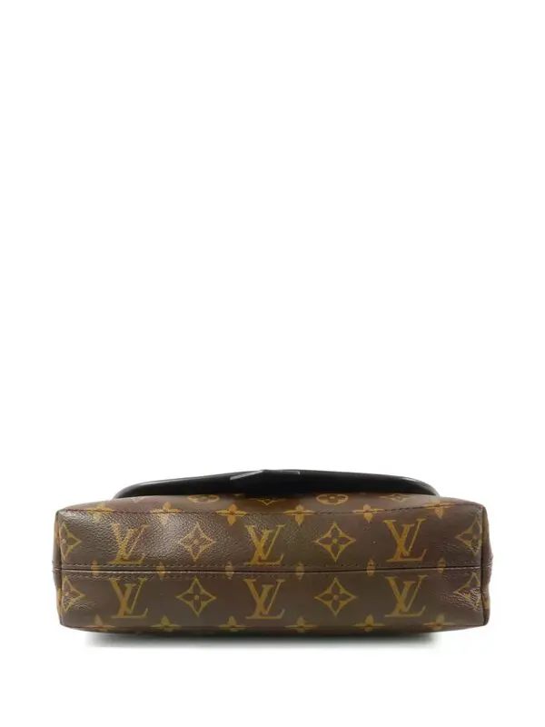 LOUIS VUITTON Magnetic Messenger Bag