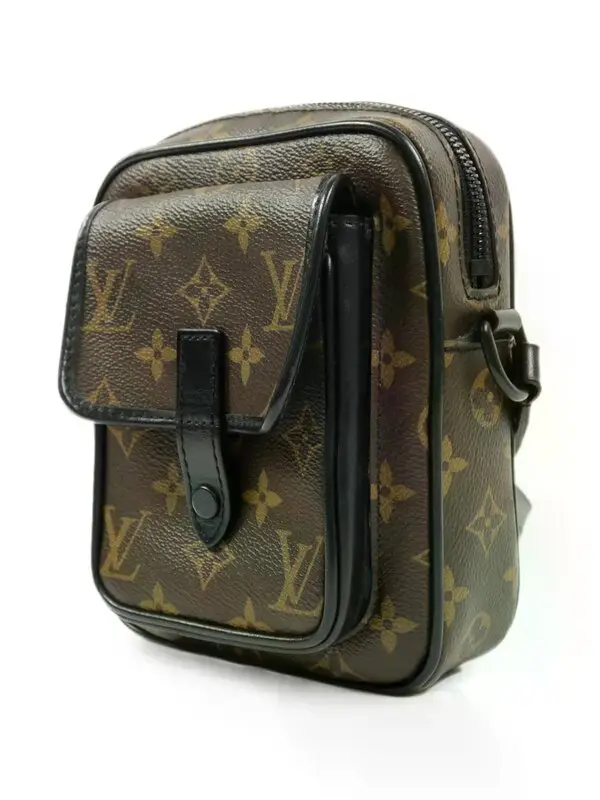 LOUIS VUITTON Christopher Wearable Messenger Bag
