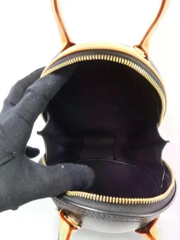 LOUIS VUITTON Egg Monogram Tote Bag