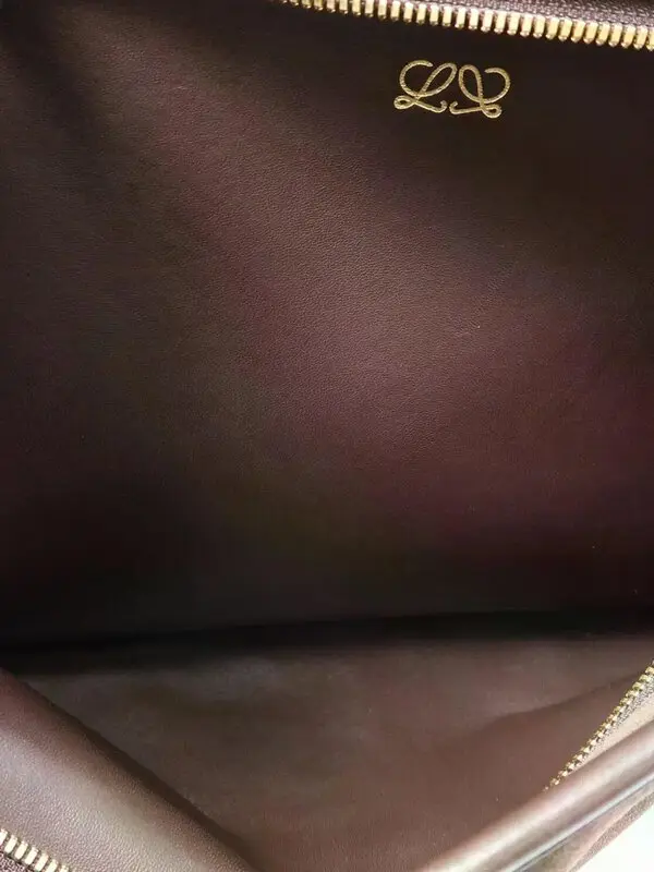 Loewe Amazona Leather Shoulder Bag - Brown