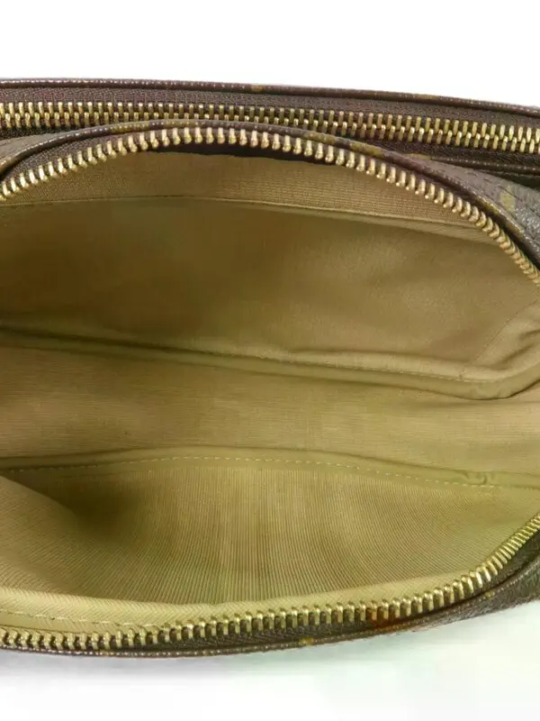 LOUIS VUITTON Reporter Messenger Bag