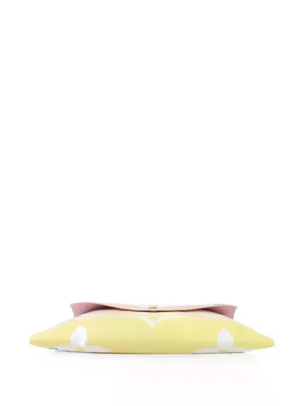 LOUIS VUITTON Pochette Kirigami Monogram Clutch Bag