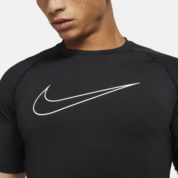 Nike Pro Dri-fit Slim Fit Short-sleeve Top