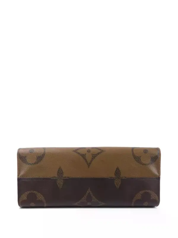 LOUIS VUITTON Monogram Giant On The Go Tote Bag - Brown