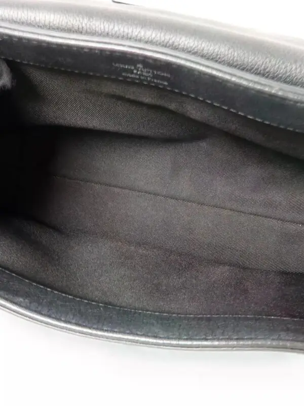 LOUIS VUITTON Lockme Ii Bb Shoulder Bag - Black