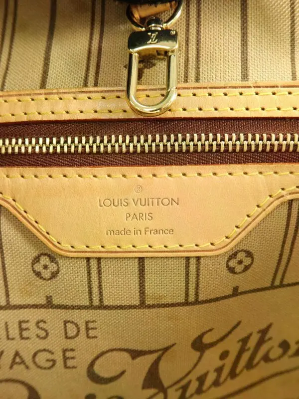 LOUIS VUITTON Gm Neverfull Monogram Tote Bag - Brown