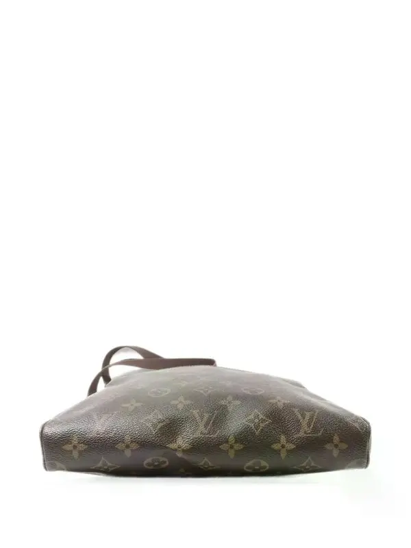 LOUIS VUITTON Trotteur Beaubourg Monogram Shoulder Bag