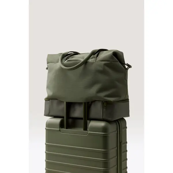 BEIS The Weekender Duffle Bag - Olive