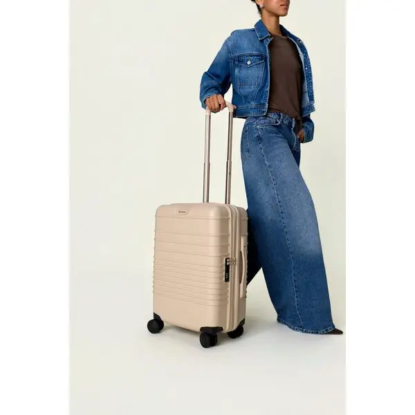 BEIS The Carry-on Roller