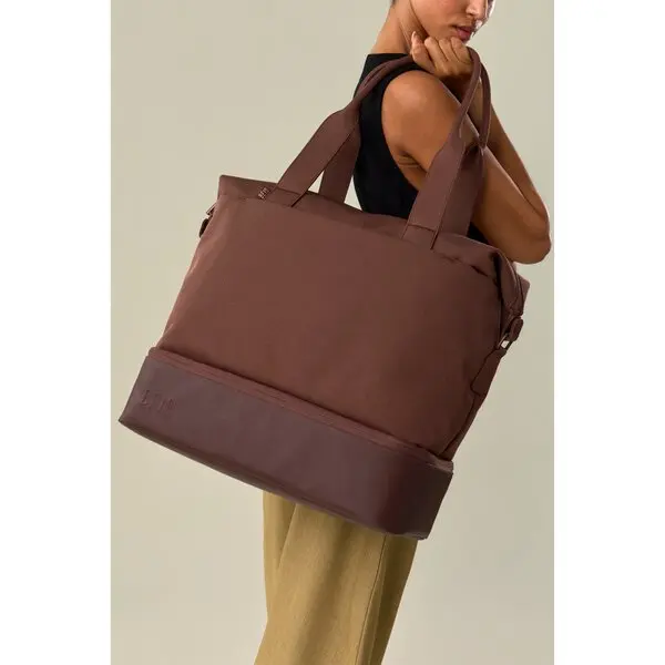 BEIS The Mini Weekender Travel Bag - Maple