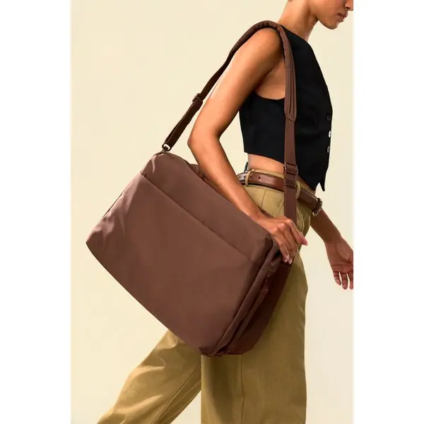 BEIS The Duffle Bag